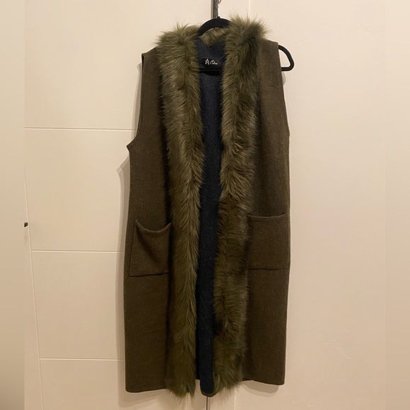 Odiva | Jackets & Coats | Odiva Faux Fur Vest | Poshmark